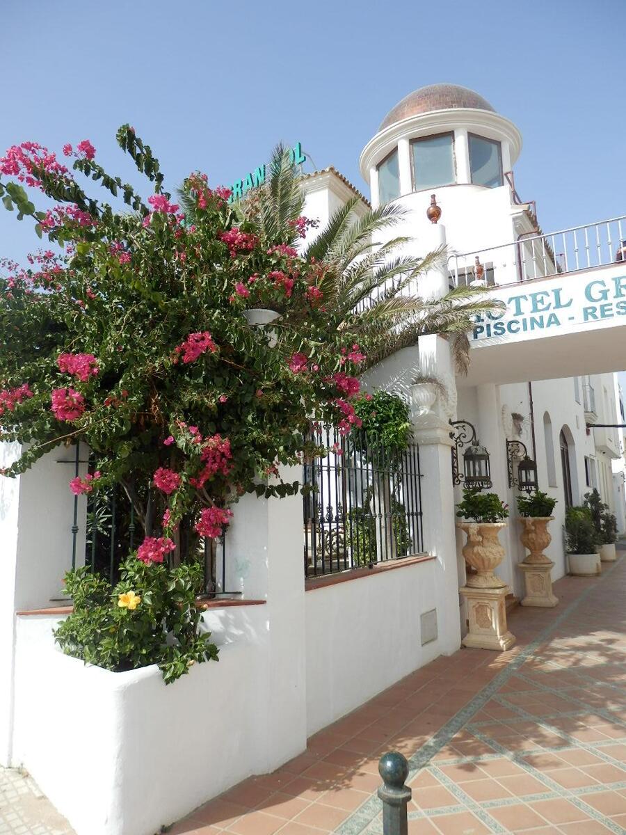 Hotel Gran Sol, Zahara de los Atunes. Desde 99€ - Central de Reservas