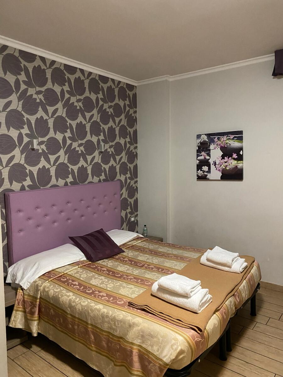 Bed-and-Breakfast Rome Kings Suite, Roma. Desde 168.43€ - Central de ...