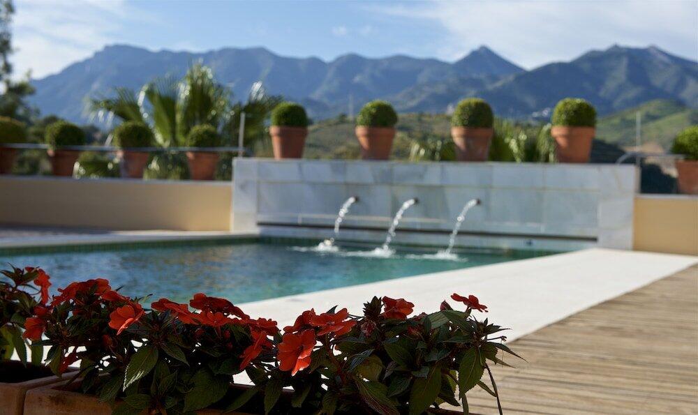 Rio Real Golf Hotel, Marbella. Desde 215.18€ - Central de Reservas