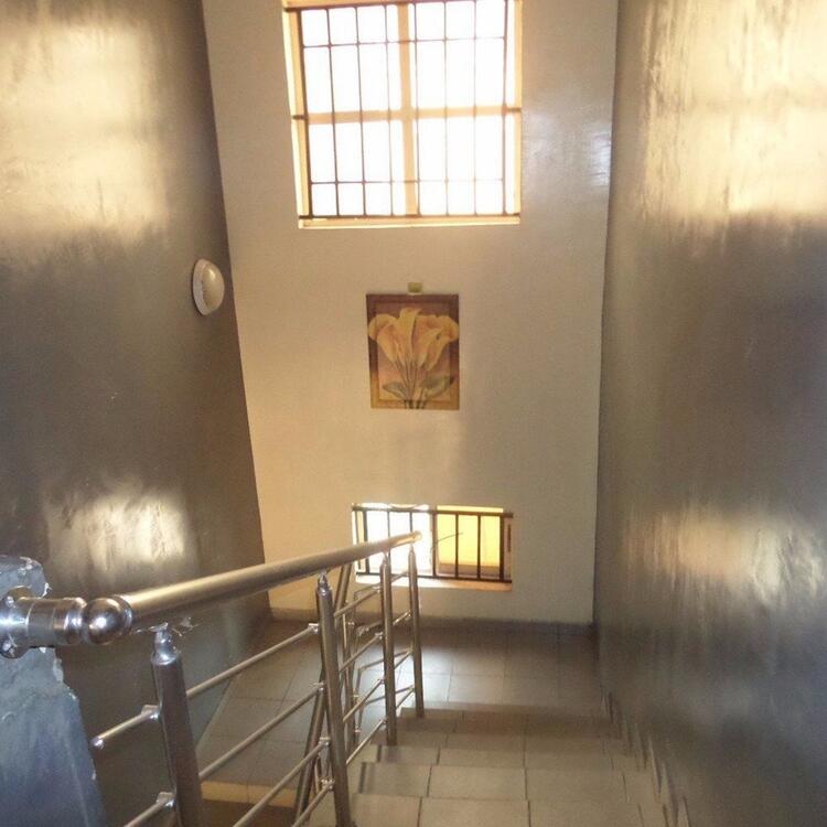 Hotel Banilux Guest House, Lagos - Central de Reservas