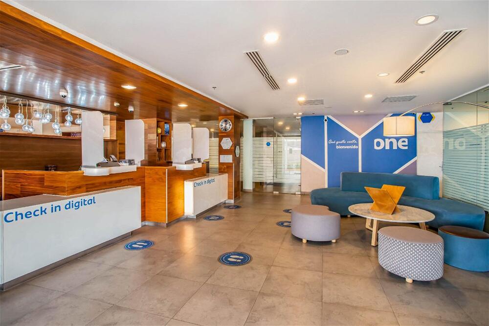 Hotel One Saltillo Aeropuerto, Saltillo - Central de Reservas