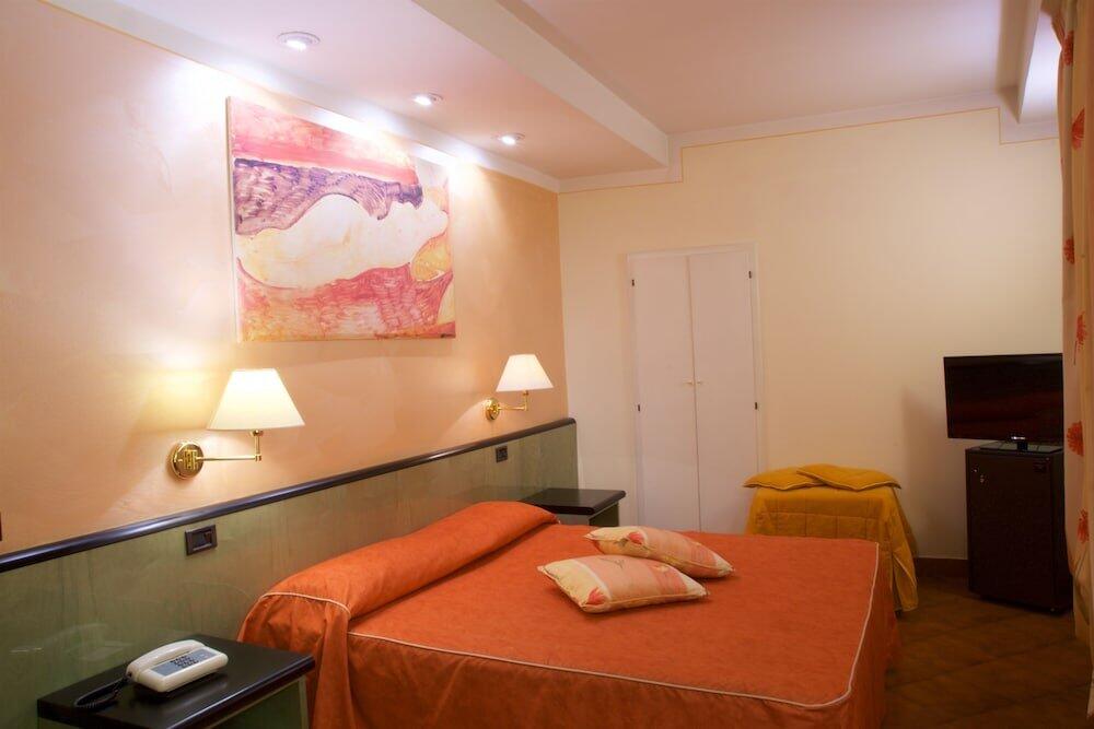 Hotel La Luna, Lucca - Central de Reservas