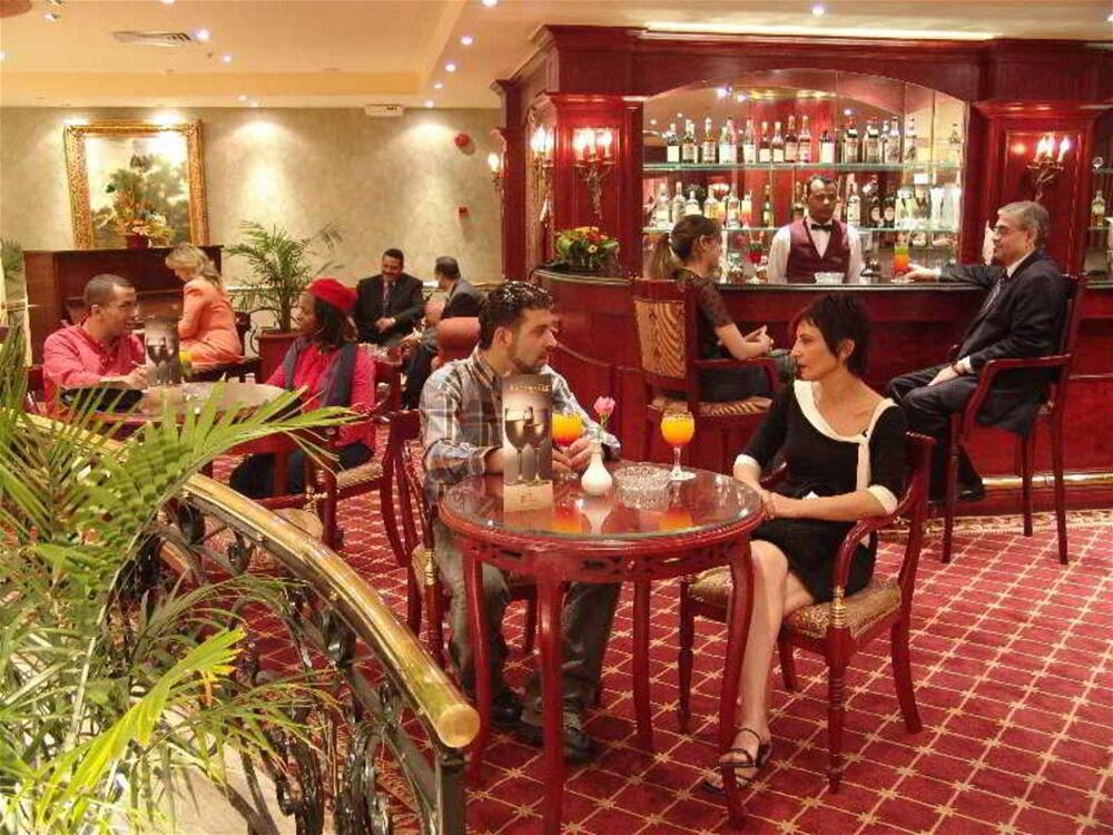 Pyramisa Suites Hotel Cairo, El Cairo. Desde 120.15€ - Central de Reservas