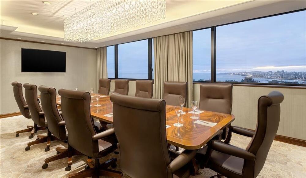 Hotel Sheraton Montevideo, Montevideo - Central de Reservas