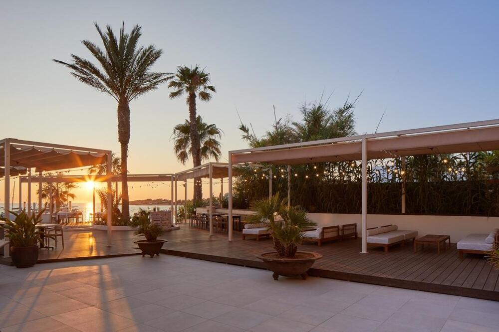 Hotel Blau Parc, San Antonio Abad. Desde 151.26€ - Central de Reservas