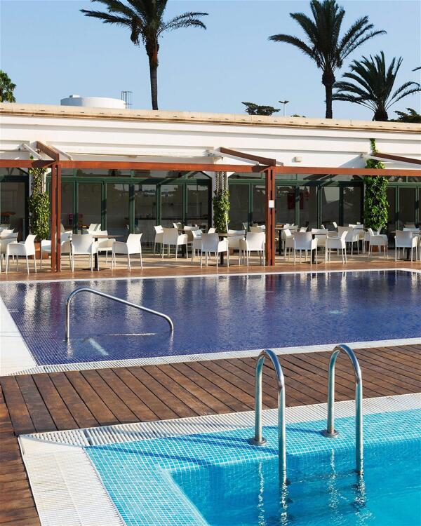 Hotel Alua Illa de Menorca, S'Algar. Desde 76.5€ - Central de Reservas