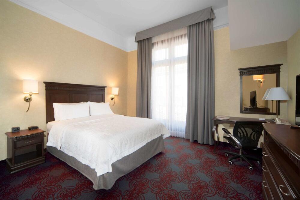 Hotel Hampton Inn & Suites Mexico City - Centro Historico, Ciudad de ...