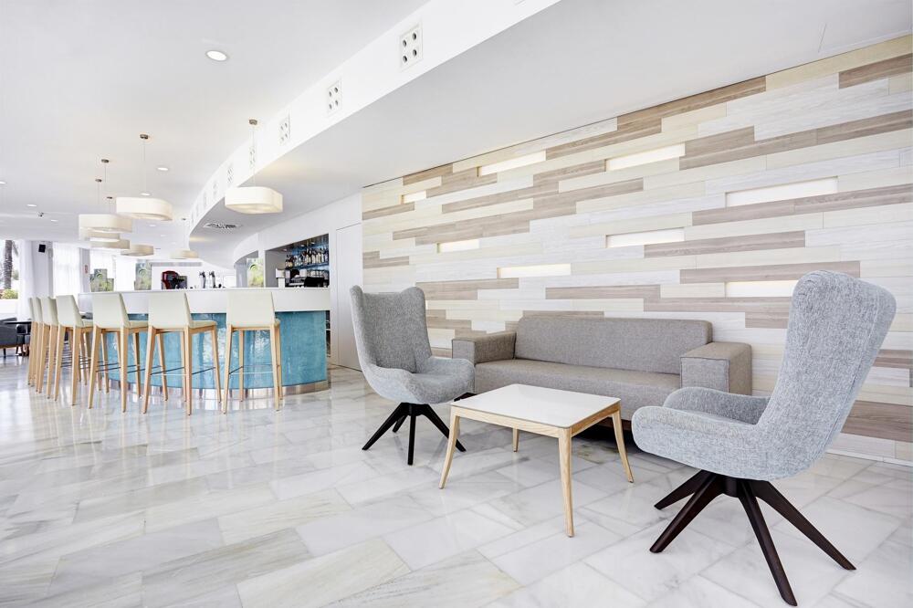 Hotel Grupotel Acapulco Playa - Adults Only, Playa de Palma. Desde 152 ...