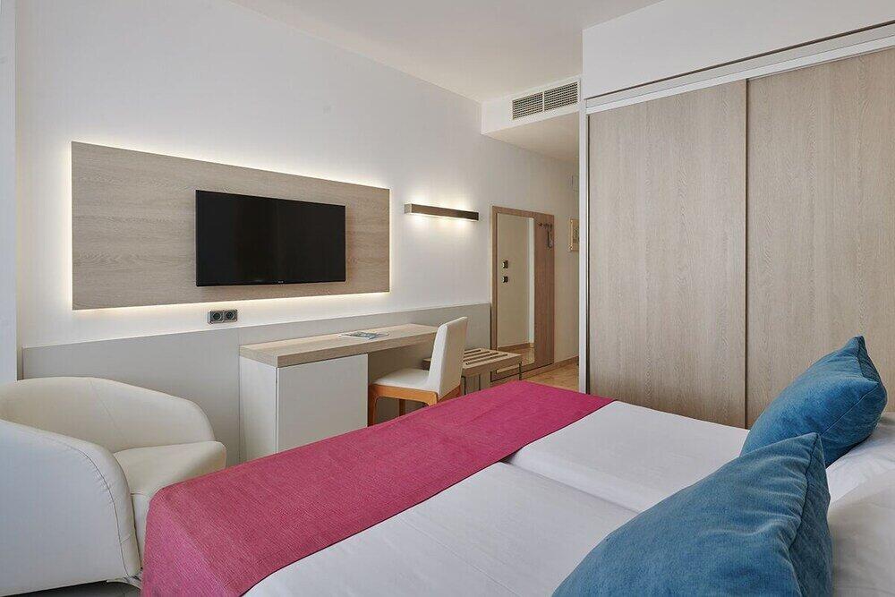 Hotel Grupotel Acapulco Playa - Adults Only, Playa de Palma. Desde 152 ...