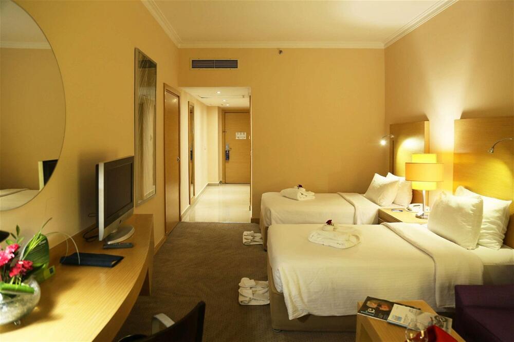 Radisson Blu Hotel, Cairo Heliopolis, El Cairo. Desde 105.14 ...