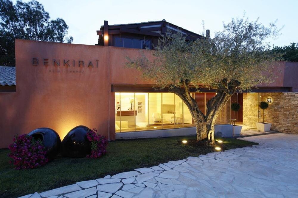 Hotel Lou Pinet, Saint-Tropez - Central de Reservas