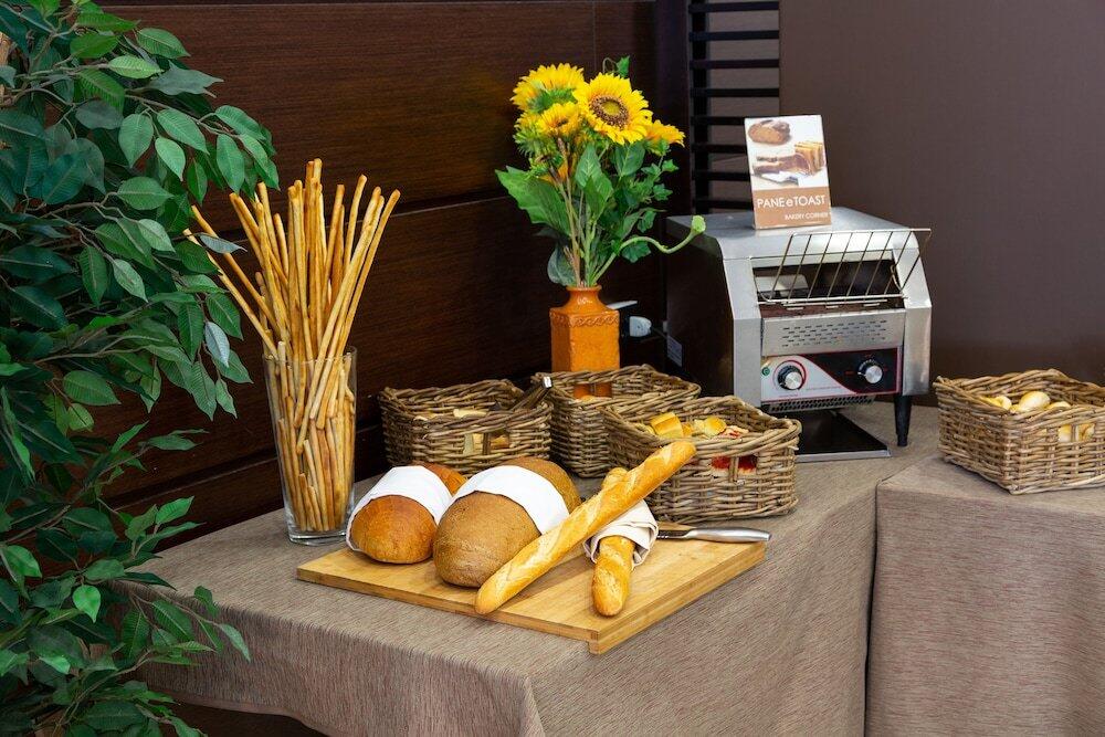 Holiday Inn Turin Corso Francia, an IHG Hotel, Turín ...