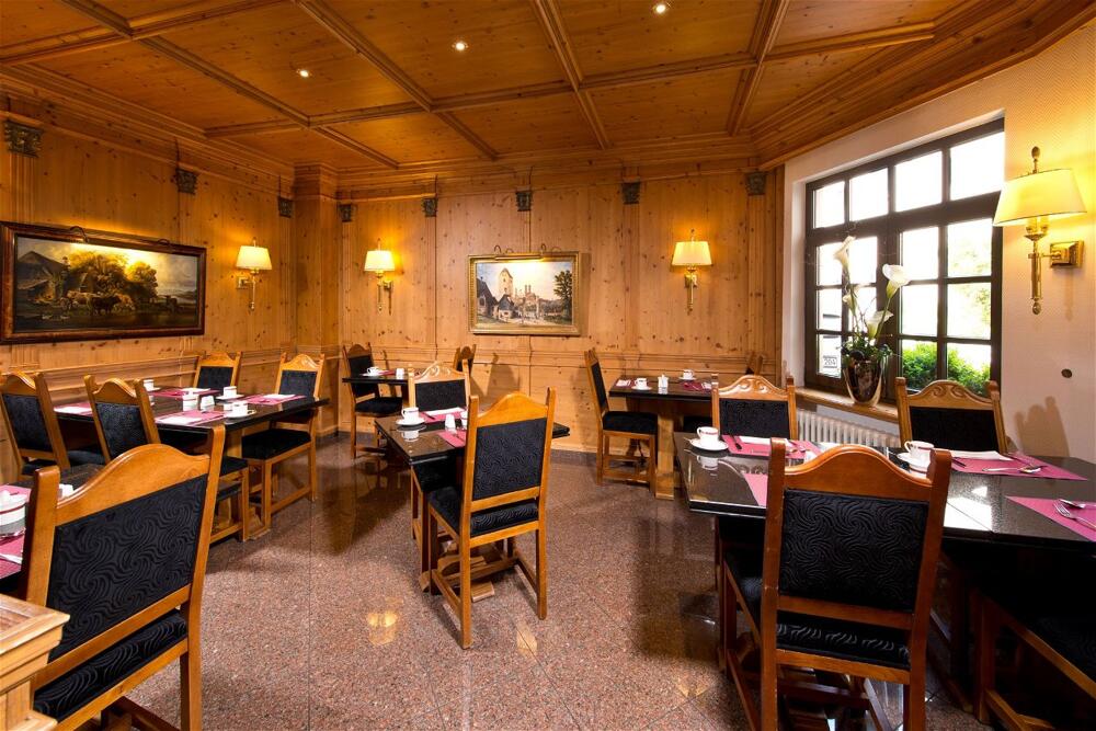 King's Hotel First Class, Múnich. Desde 158.24€ - Centraldereservas.com