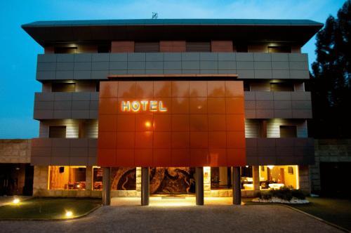 Paredes Design Hotel, Paredes. Desde 65€ - Central de Reservas