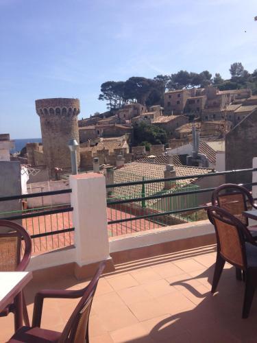 Hostales y pensiones Pensio Codolar, Tossa de Mar - Central de Reservas