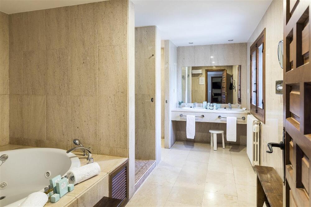 Parador de Cuenca, Cuenca. Desde 92.55€ - Central de Reservas