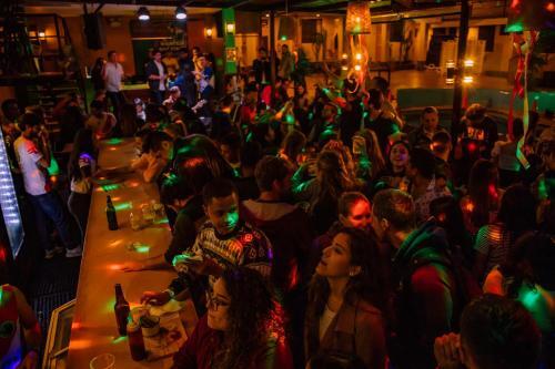 Wild Rover Hostel Huacachina, Ica - Central de Reservas