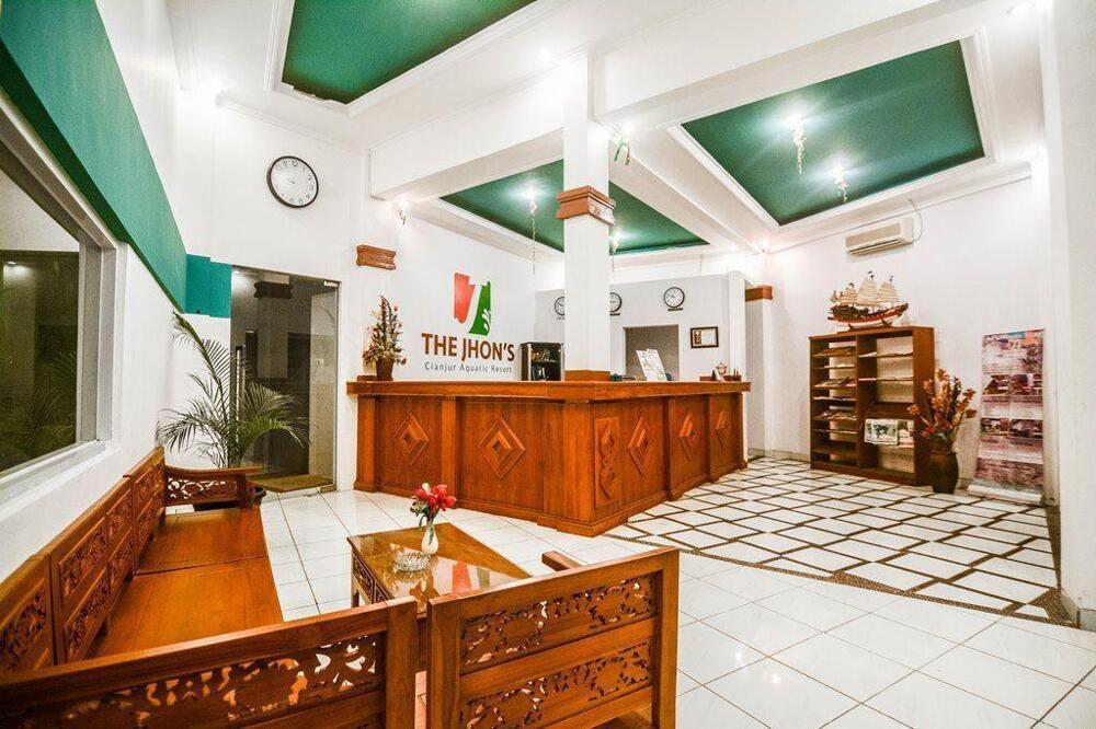 Hotel The Jhon's Cianjur Aquatic Resort, Candidasa - Central de Reservas