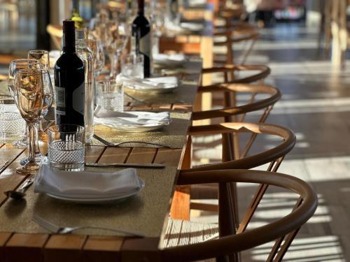 Thabeng Hotel & Restaurant, Maseru - Central de Reservas