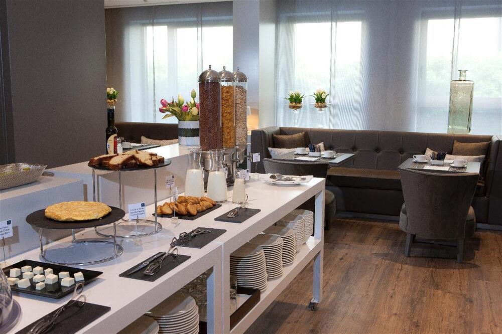 Hotel SH Colón Valencia, Valencia. Desde 121.81€ - Central de Reservas