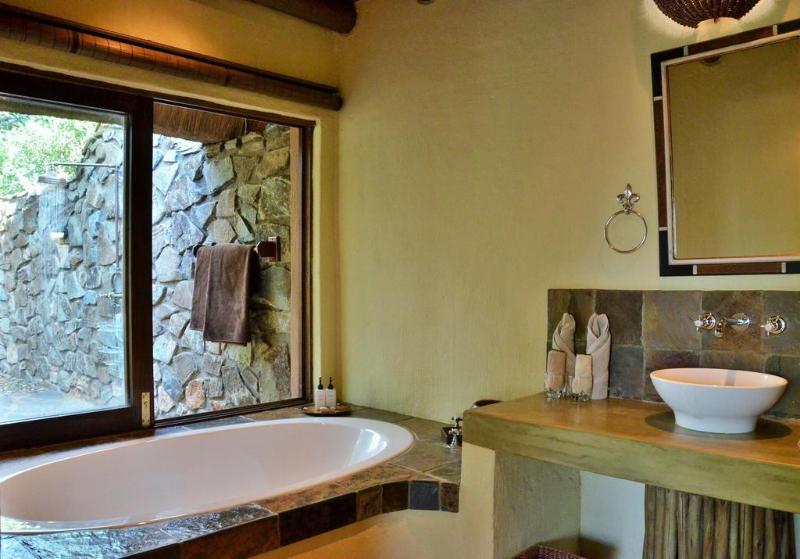 Lodges Motswiri Private Safari Lodge, Madikwe Game Reserve - Centraldereservas.com