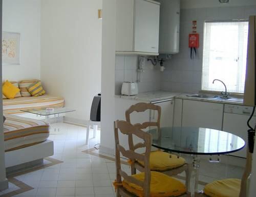 Apartamentos Montechoro Clube 99, Montechoro - Centraldereservas.com