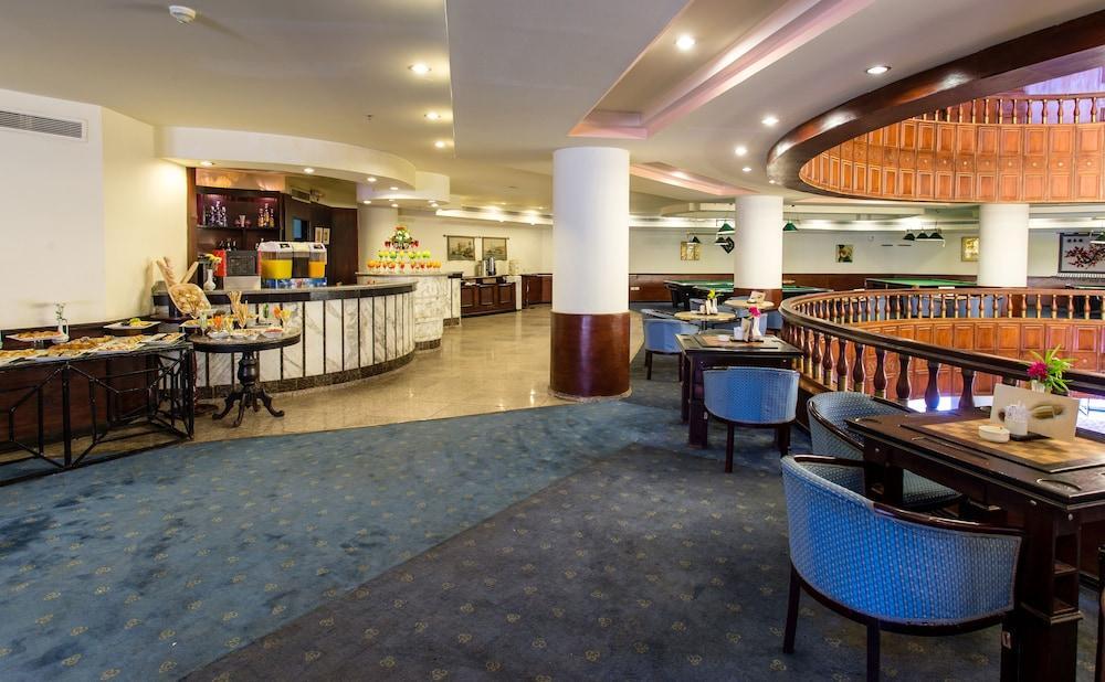Hotel Golden 5 Emerald Beach Resort Golden 5, Hurghada - Reserving