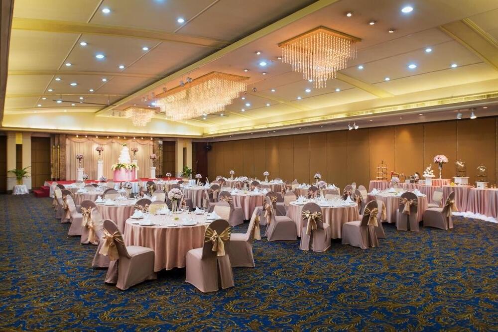 Twin Towers Hotel, Bangkok. Desde 43.8€ - Central de Reservas