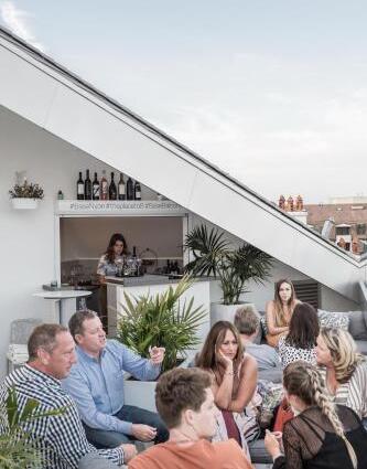 Hotel Base Nyon, Nyon - Centraldereservas.com