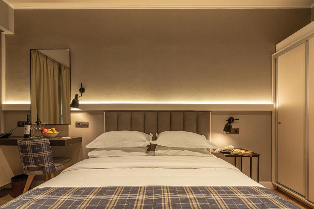 Athens Cypria Hotel, Atenas. Desde 110.83€ - Central de Reservas