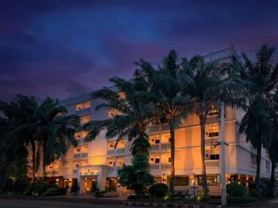 Royal Peninsula Hotel Chiangmai, Chiang Mai - Central de Reservas