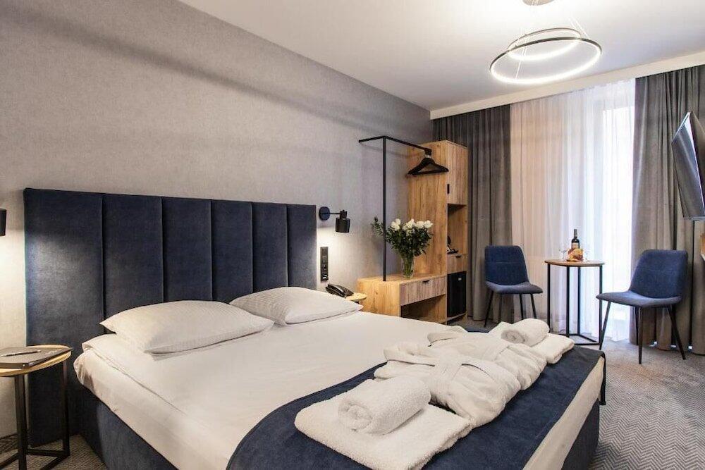 Hotel alexander store