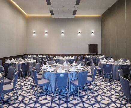 Hotel MS Milenium Monterrey Curio Collection by Hilton, Monterrey ...