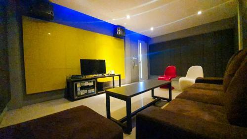 Bun Hotel, Surat Thani - Central de Reservas