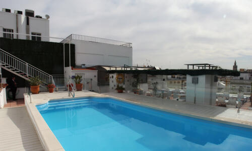 Hotel Bécquer, Sevilla. Desde 73.86€ - Centraldereservas.com
