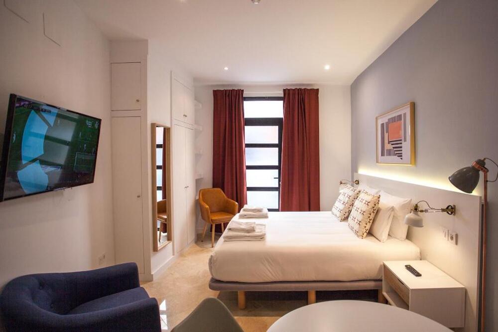 Aparthotel Gran Central Suites, Madrid. Desde 88.55€ - Central de Reservas