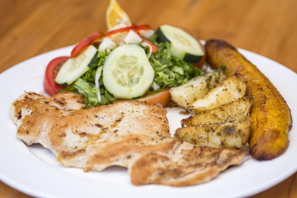 Hotel Nacazcol - Playas del Coco, Playas del Coco. Desde 76.81 ...