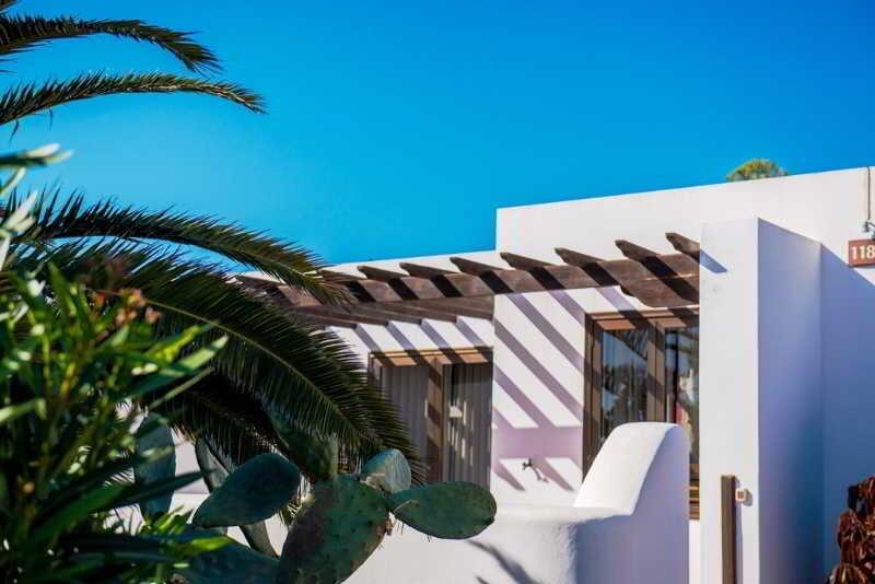 Hotel HL Rio Playa Blanca, Playa Blanca. Desde 132.05€ - Central de ...