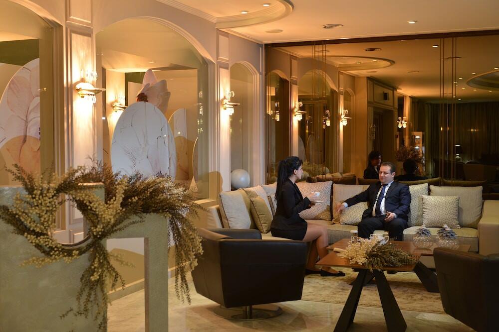 Regency Palace Hotel, Jounieh - Central de Reservas