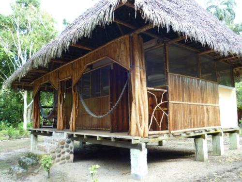 Lodges Isla Ecologica Mariana Miller, Puerto Misahuallí - Central de ...