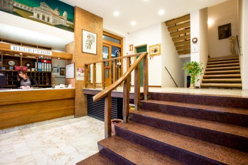 Hotel Roma, Pisa. Desde 135€ - Central de Reservas