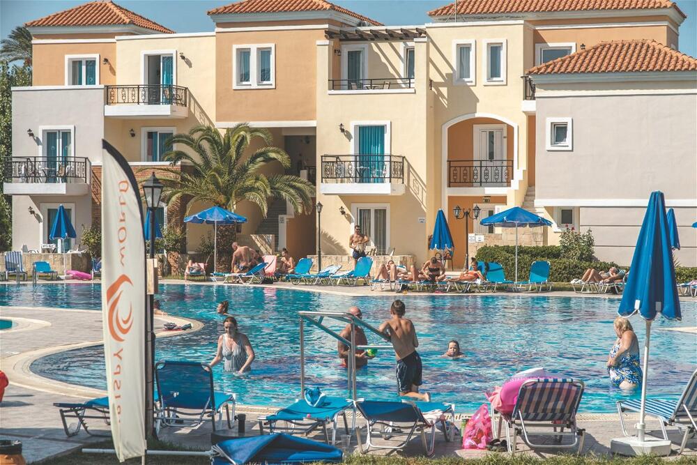 Hotel Chrispy Waterpark Resort - All inclusive, Kolymbari - Central de ...