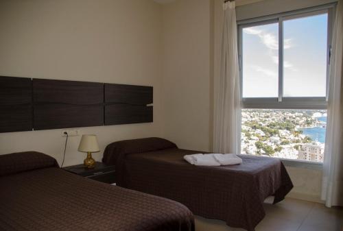 Apartamentos Entremares, Calpe. Desde 66.1€ - Centraldereservas.com
