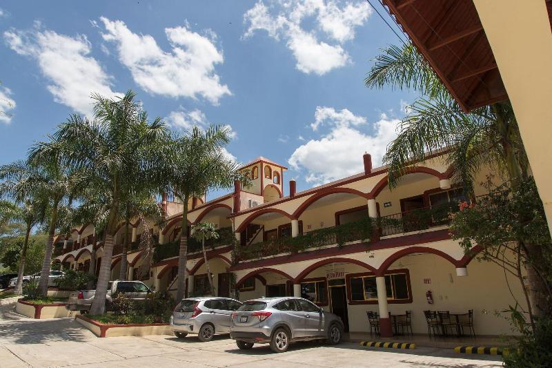 Hotel y Restaurante Villas Del Sol Jalpan, Jalpan de Serra ...