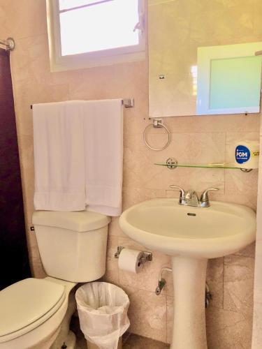 Hotel Tio Pepe’s Guest House, Aibonito - Central de Reservas