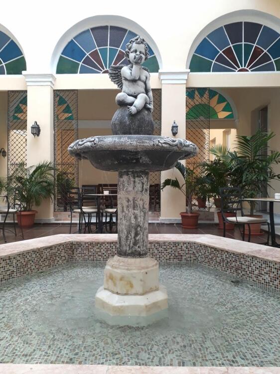 Hotel Louvre, Matanzas. Desde 72.03€ - Central de Reservas