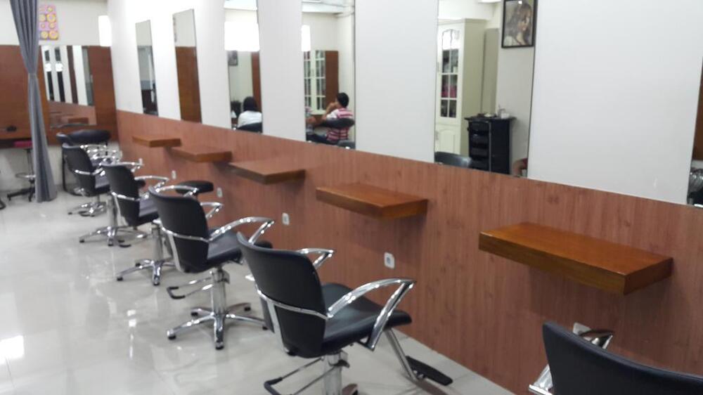 Biz Hotel Ambon, Ambon - Central de Reservas