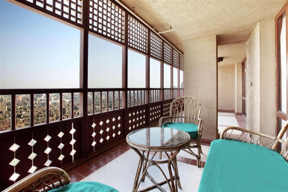 Cairo World Trade Center Hotel & Residences, El Cairo ...