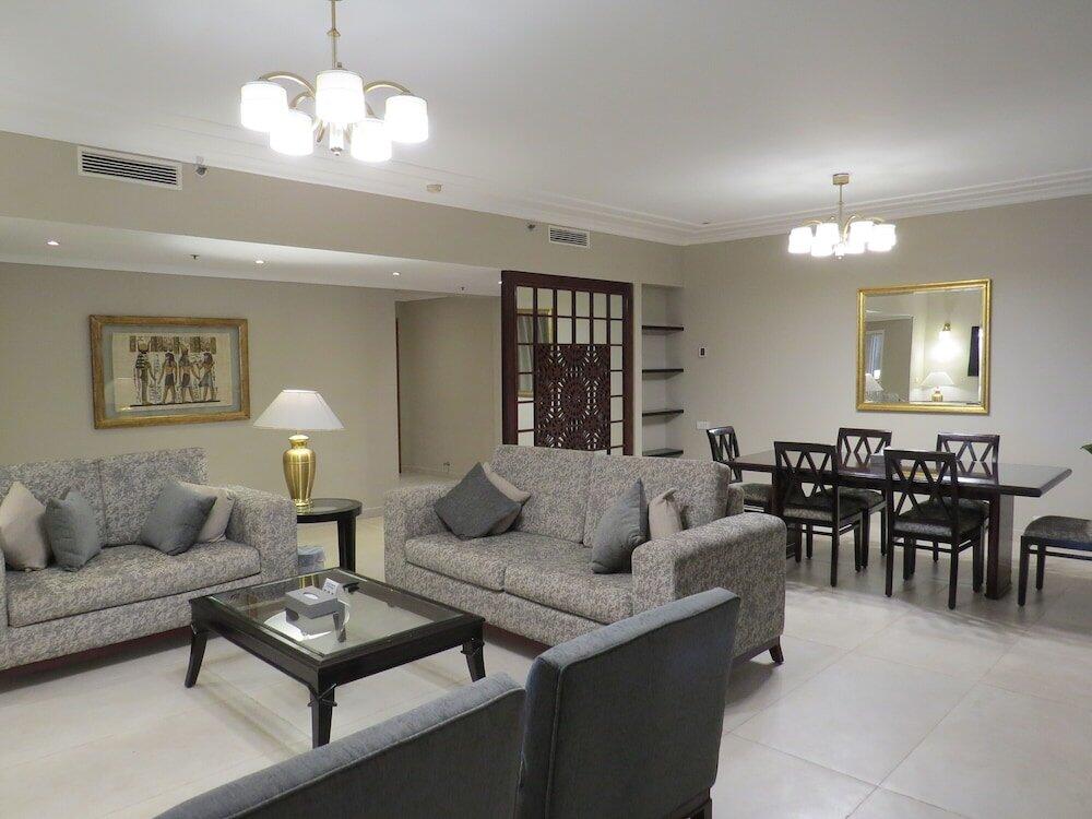 Cairo World Trade Center Hotel & Residences, El Cairo ...