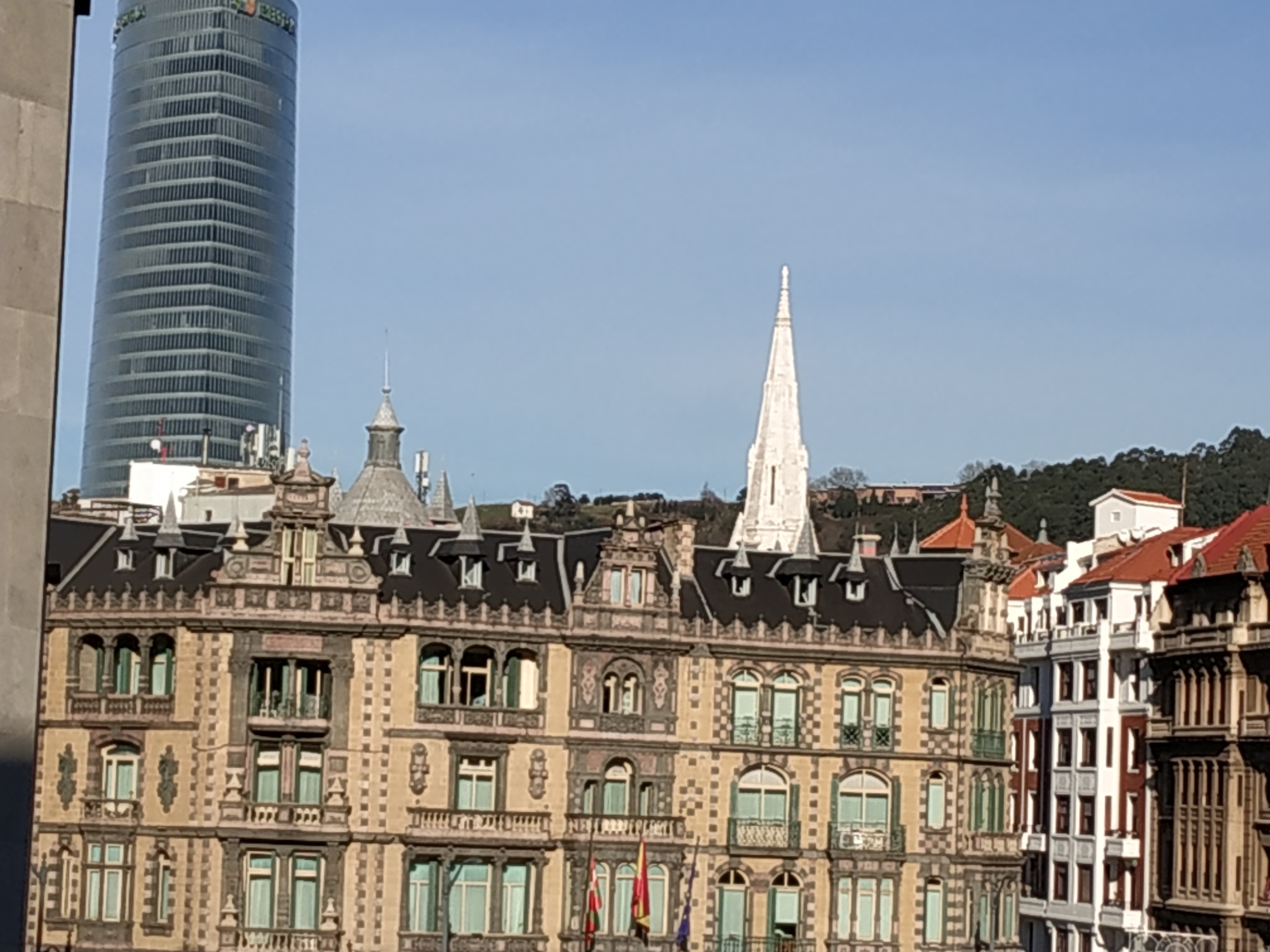 Hoteles en Bilbao, Vizcaya - Tu Hotel en Centraldereservas.com